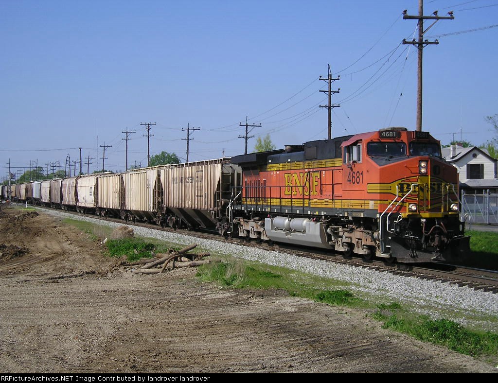 BNSF 4681